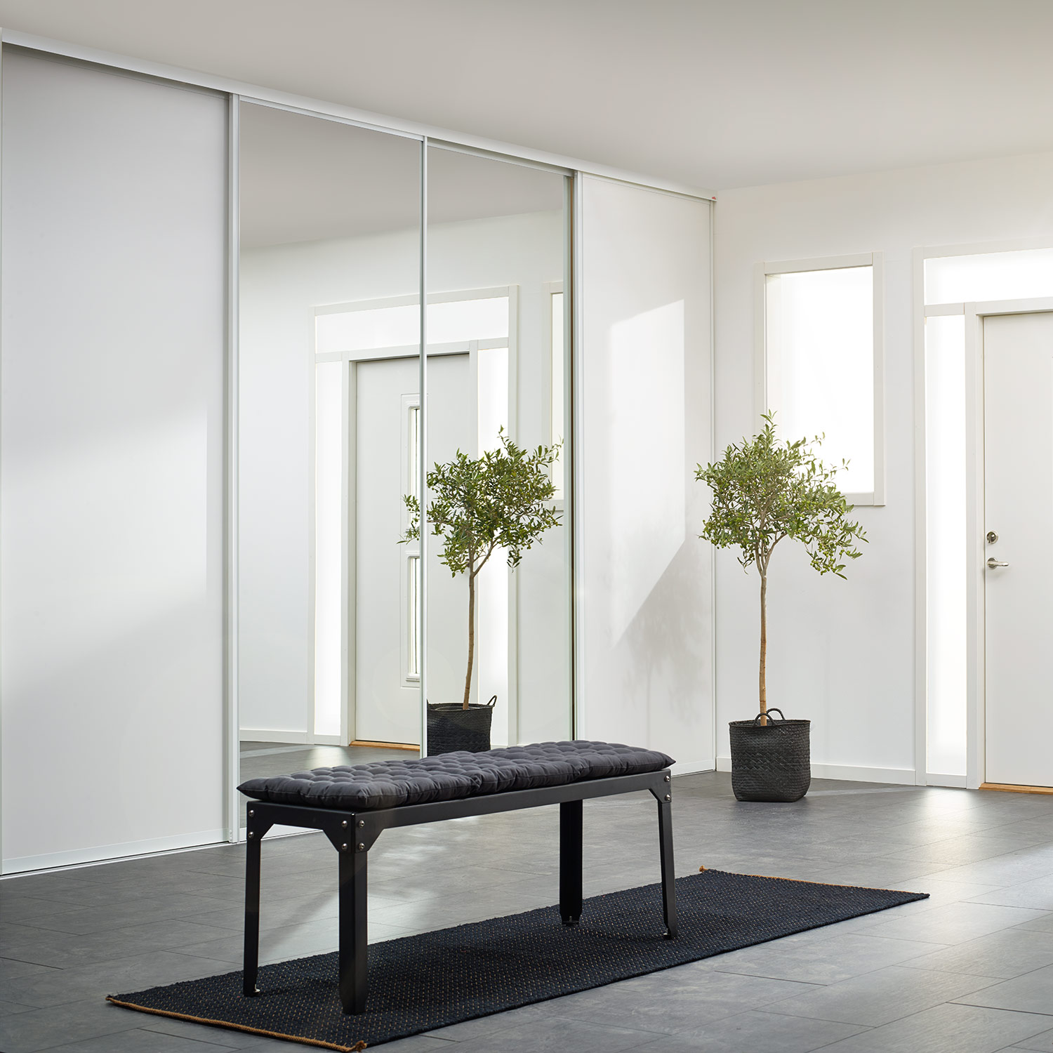 Elfa Återförsäljare - Smart garderobsinredning | Byggshop.se